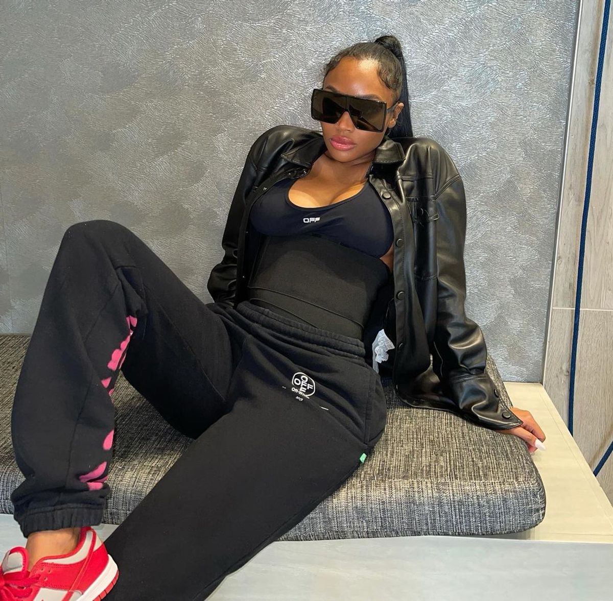 Karlae Outfit from October 23, 2021 | WHAT’S ON THE STAR?