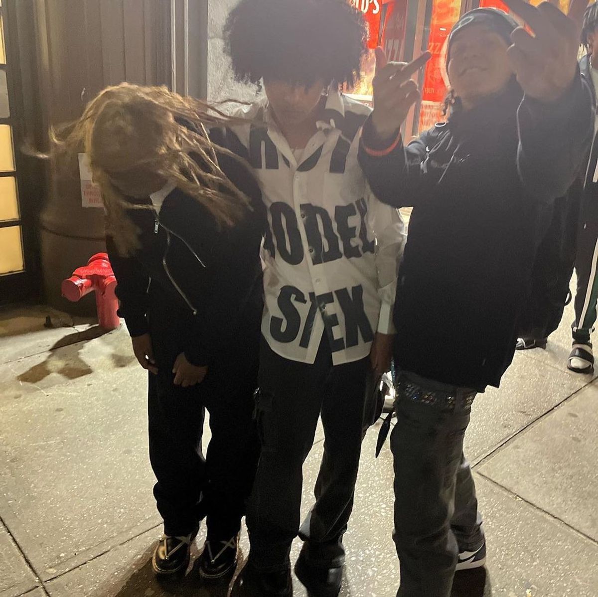 Maajins Outfit from July 3, 2022 | WHAT’S ON THE STAR?