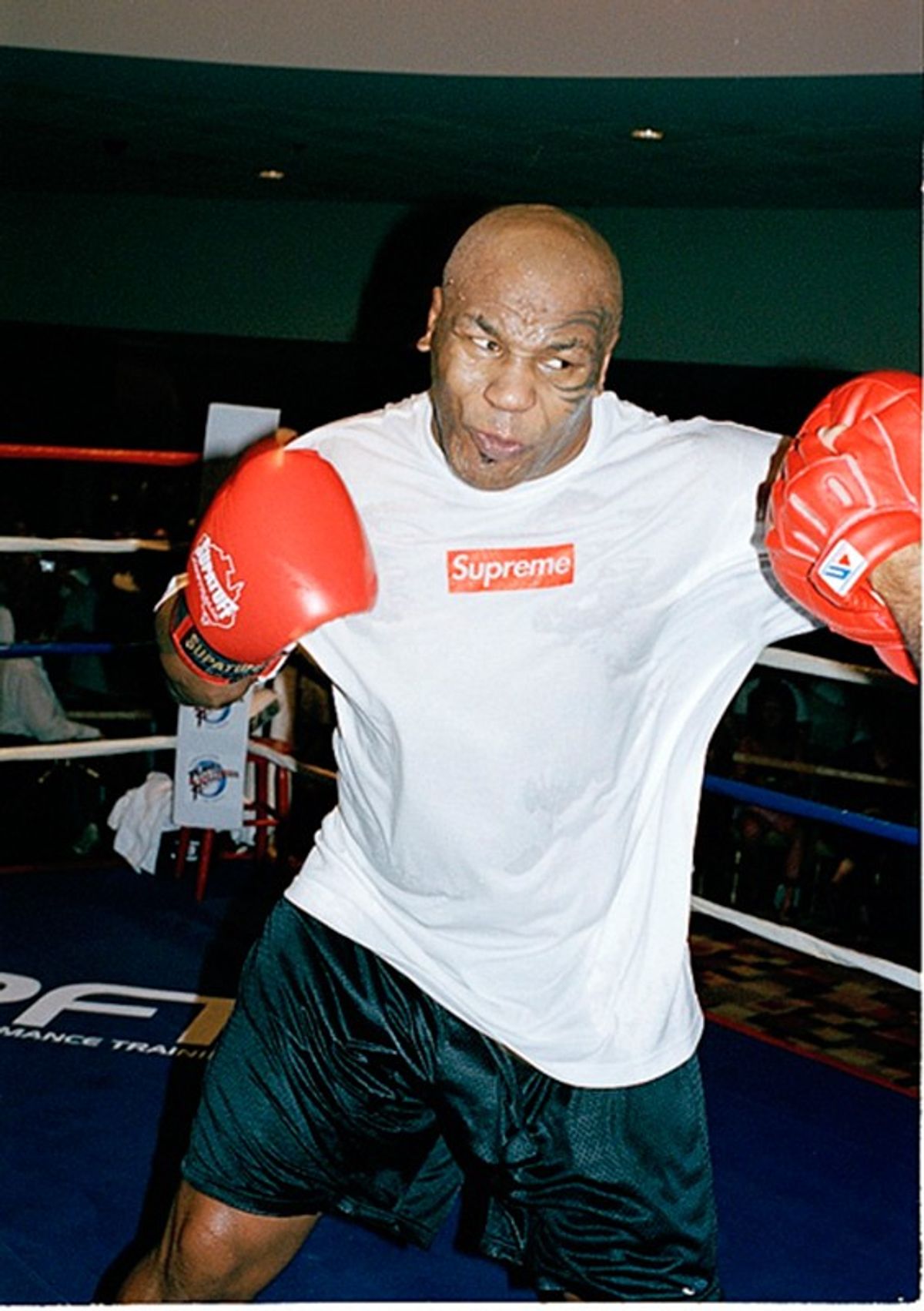 Mike Tyson Outfit from September 4, 2018 | WHAT’S ON THE STAR?