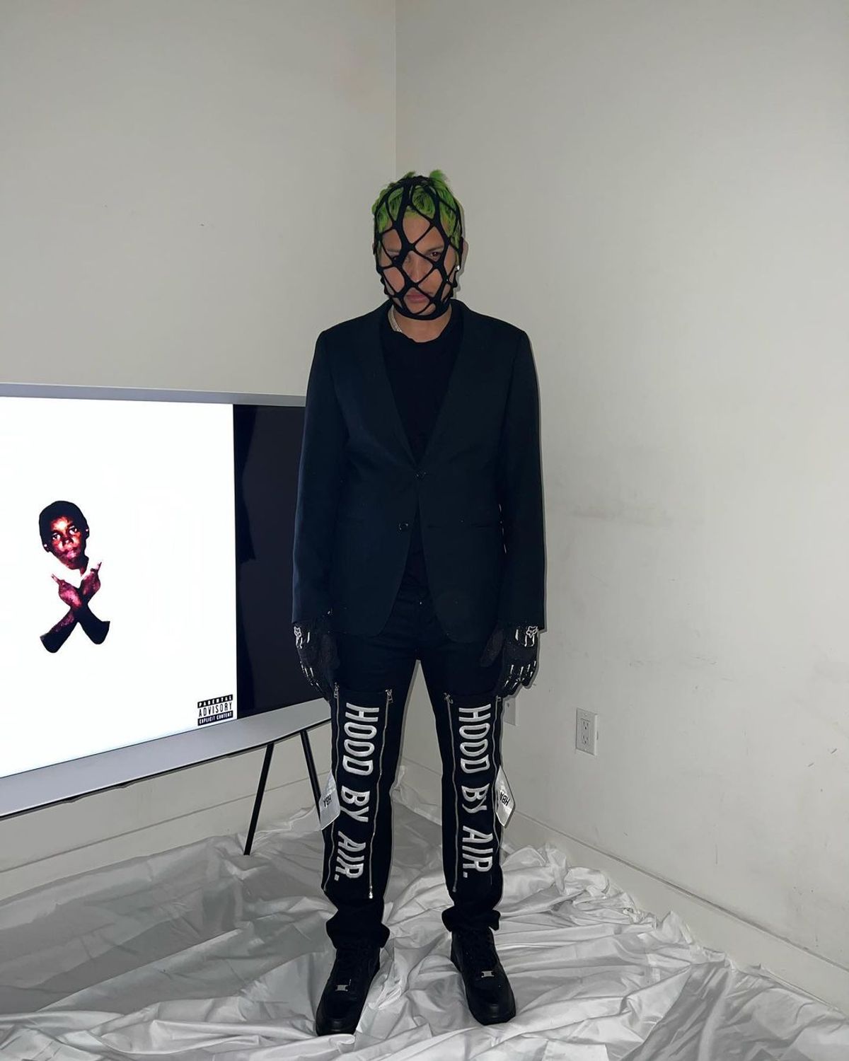 Gab3 Outfit from July 9, 2022 | WHAT’S ON THE STAR?