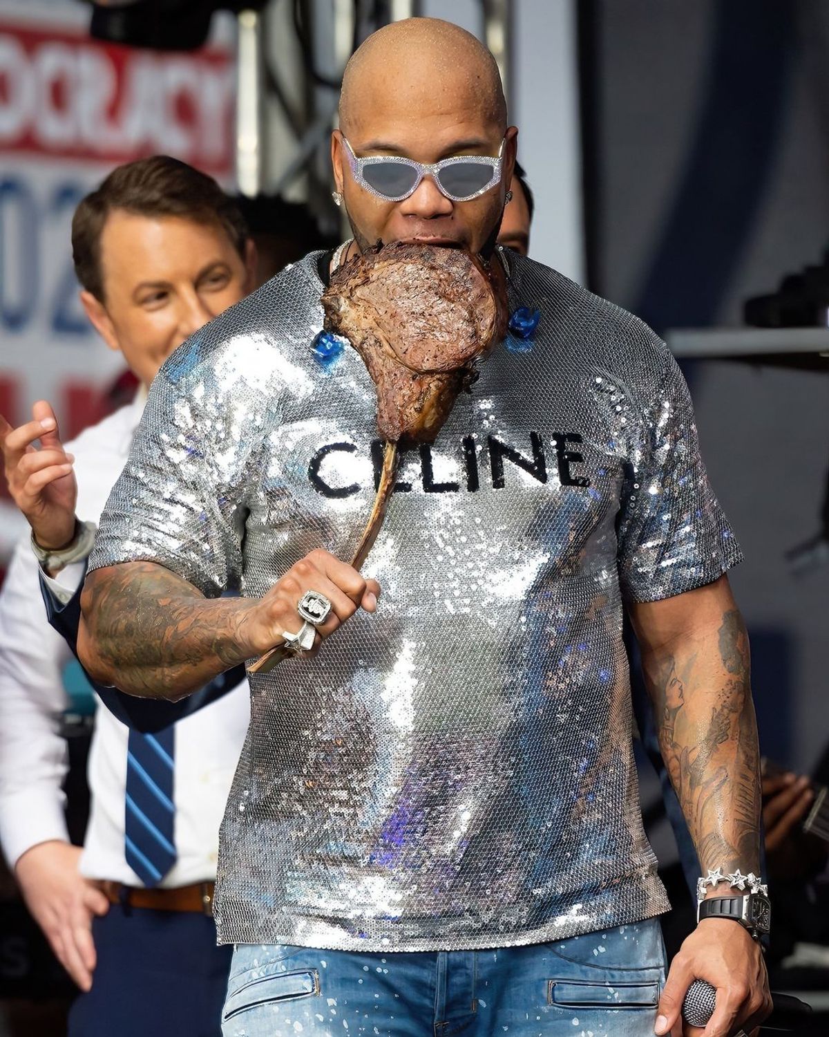 Flo Rida Outfit from July 12, 2022 | WHAT’S ON THE STAR?