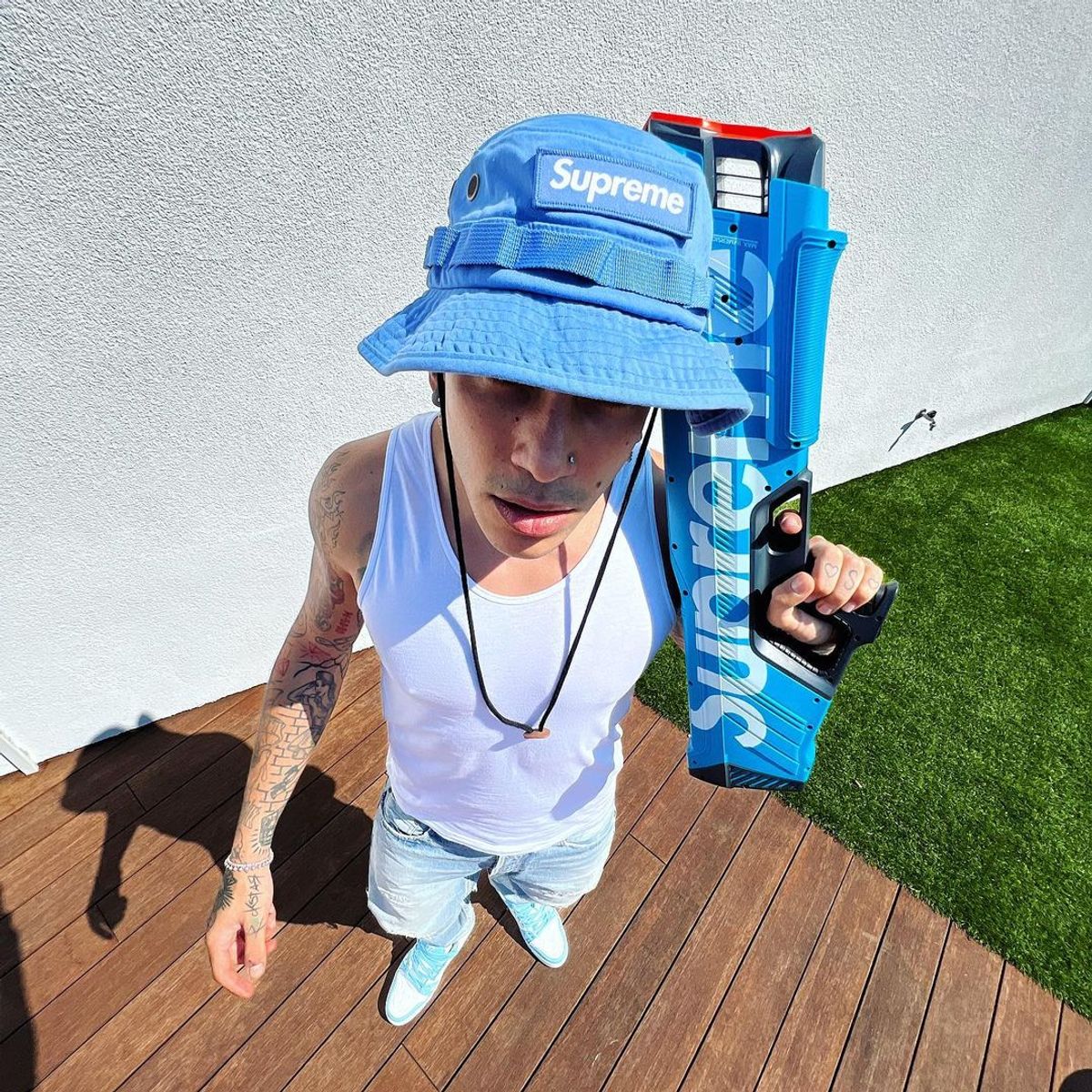 Sfera Ebbasta Outfit from July 15, 2022 | WHAT’S ON THE STAR?