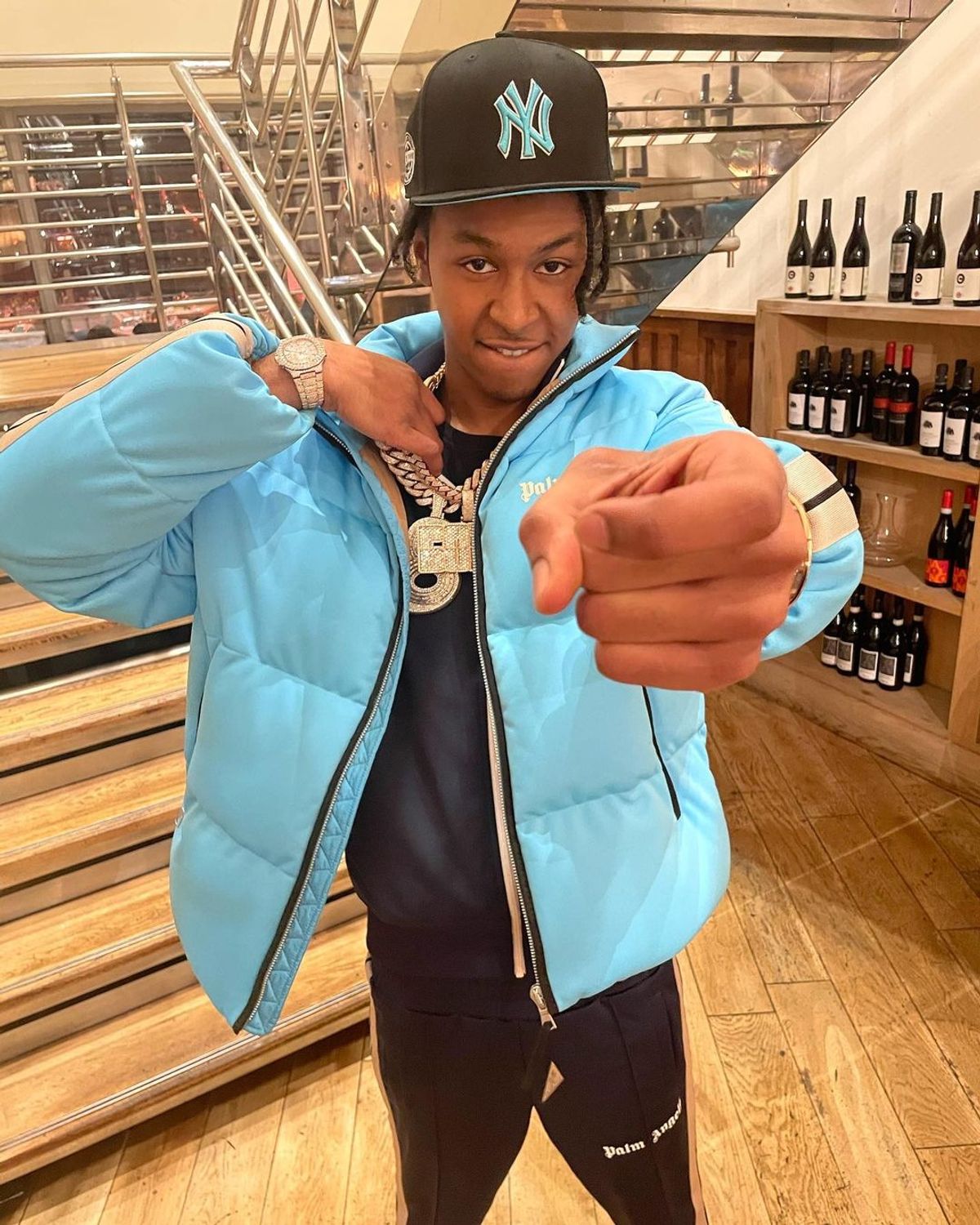 DigDat Outfit from January 14, 2022 | WHAT’S ON THE STAR?