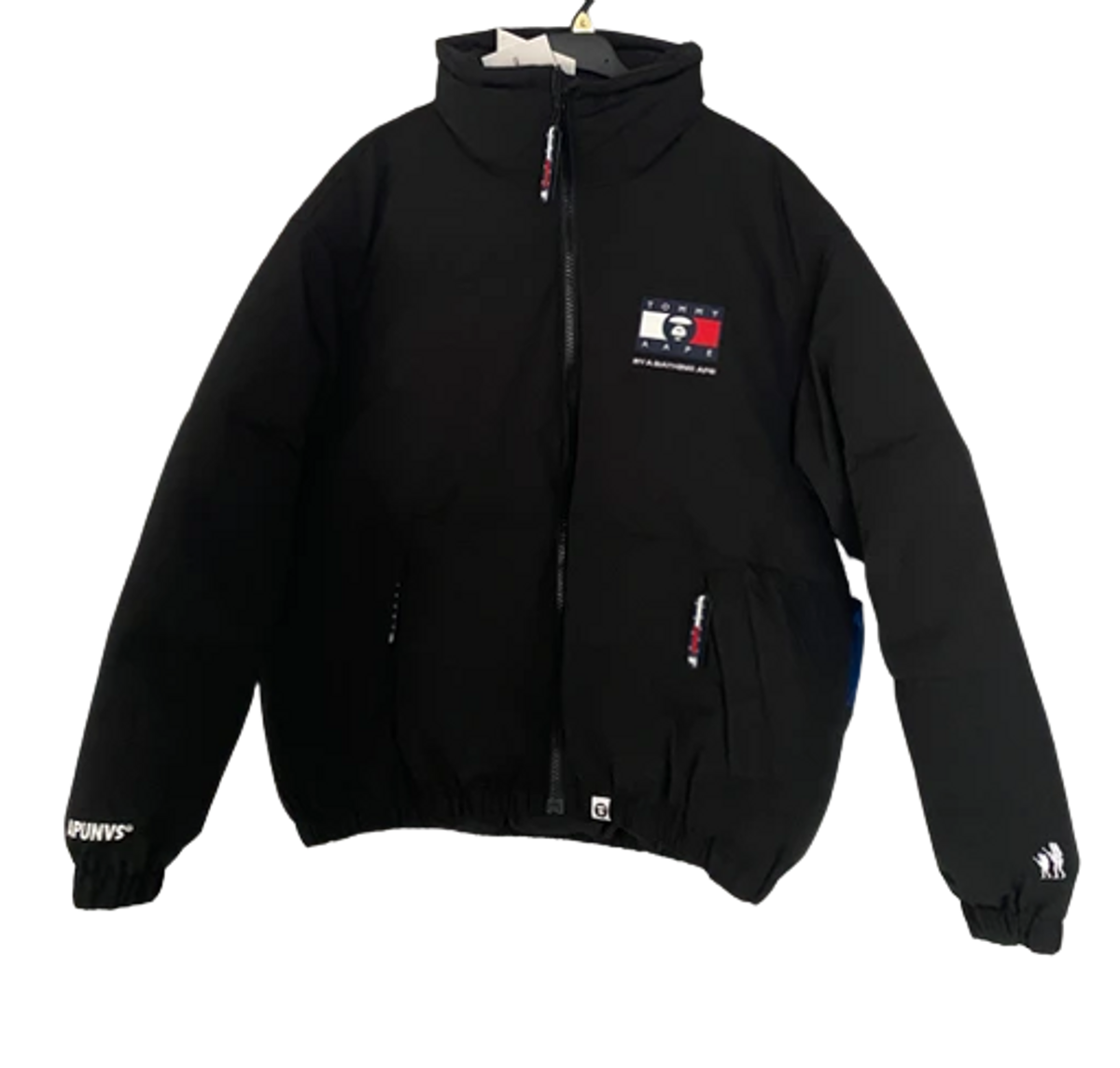 Tommy Hilfiger × Aape Exclusive Puffer Jacket | WHAT’S ON THE STAR?