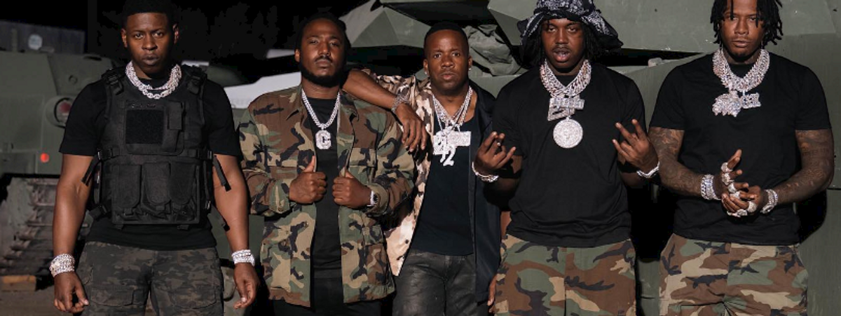 CMG Merch: Clothing, Shoes & Accessories | WHAT’S ON THE STAR?