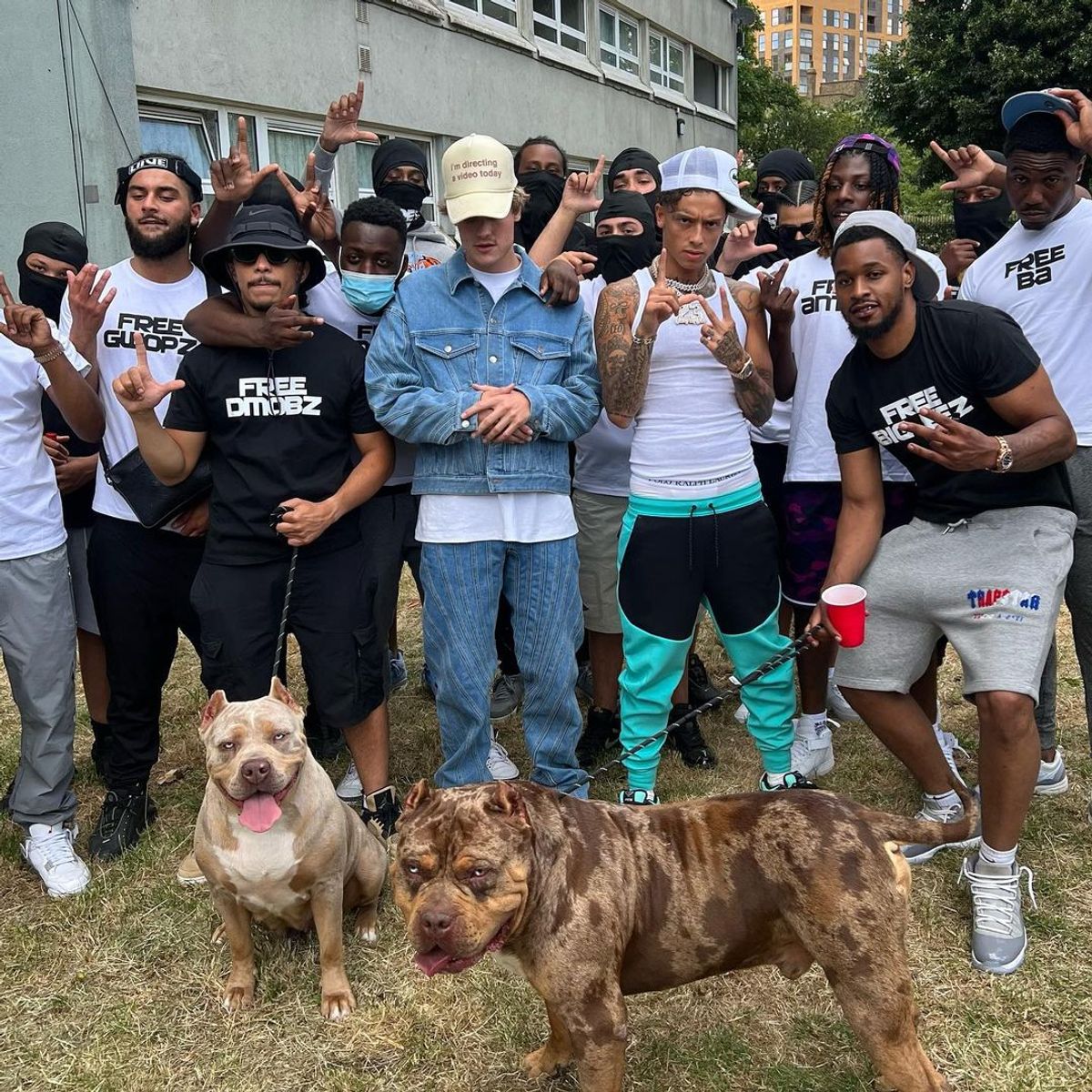 Cole Bennett Outfit from July 19, 2022 | WHAT’S ON THE STAR?