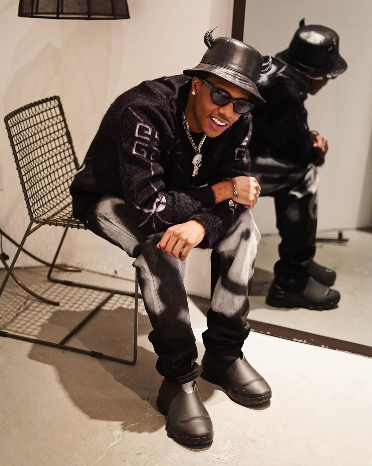 Smooky MarGielaa Outfit from July 20, 2022 | WHAT’S ON THE STAR?