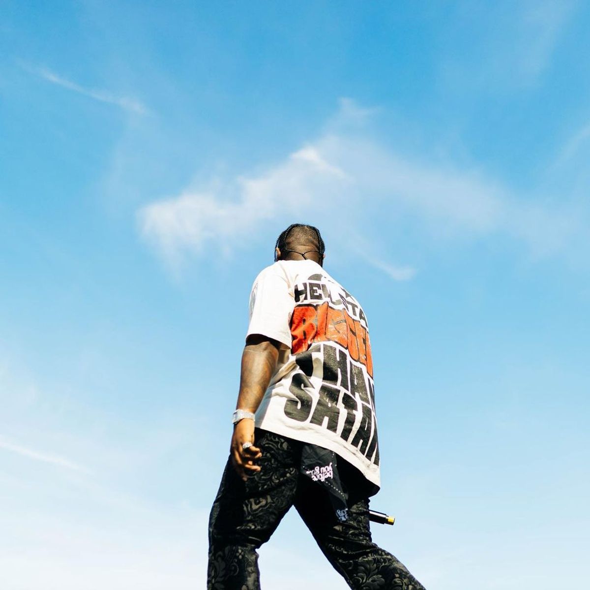 Blxst Outfit from July 10, 2022 | WHAT’S ON THE STAR?