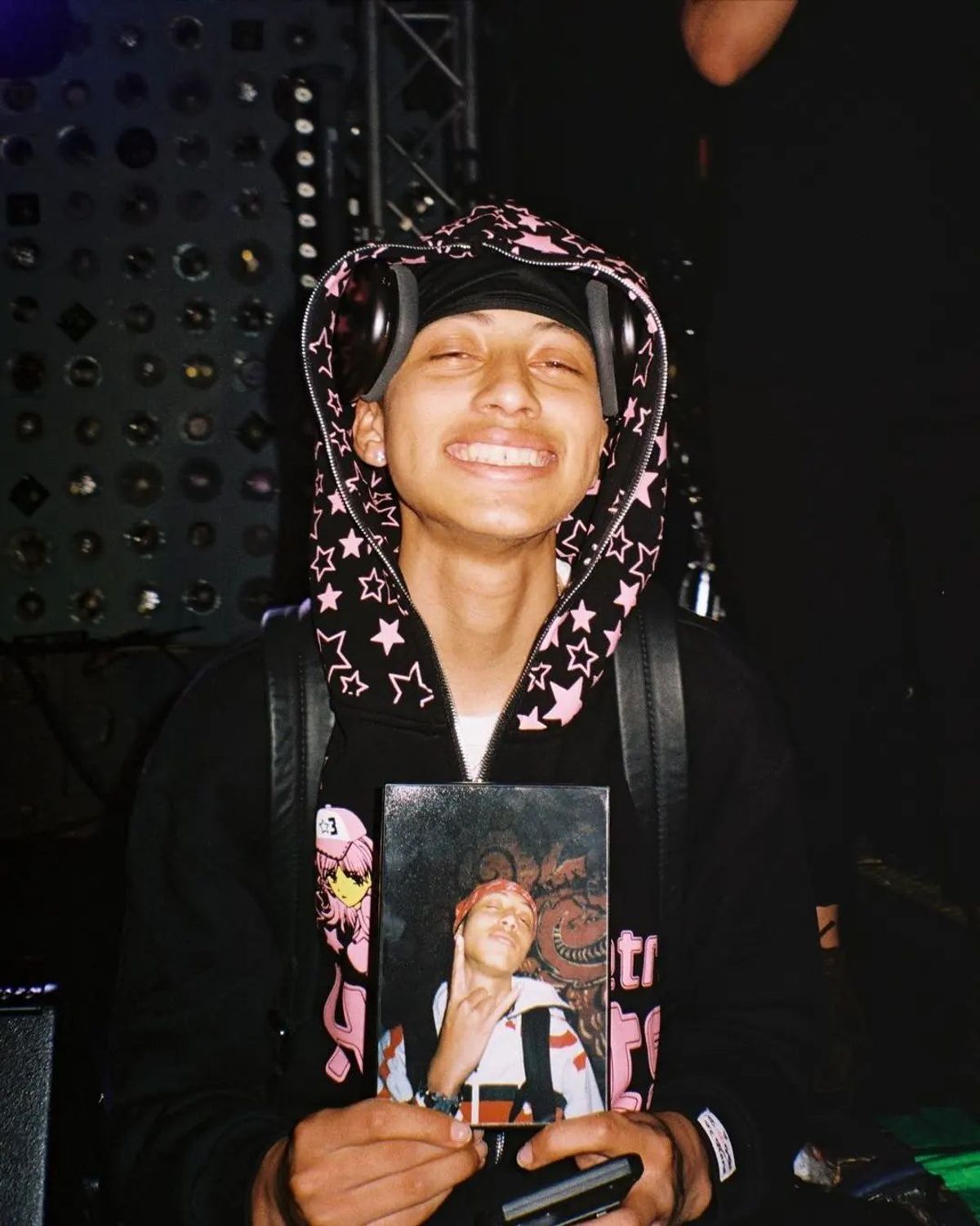 Slump6s Outfit from July 4, 2022 | WHAT’S ON THE STAR?