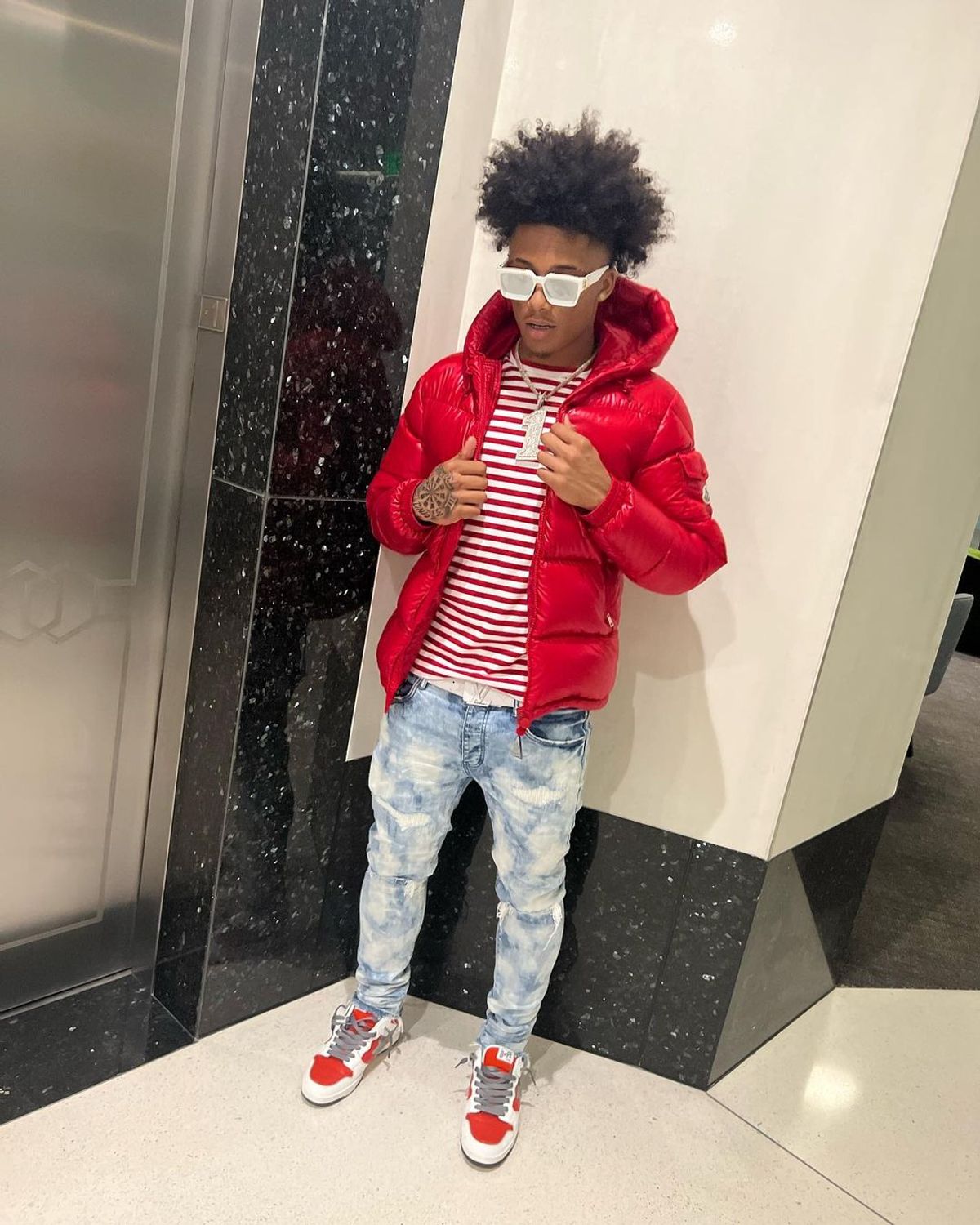 Mikey Outfit from July 30, 2022 | WHAT’S ON THE STAR?