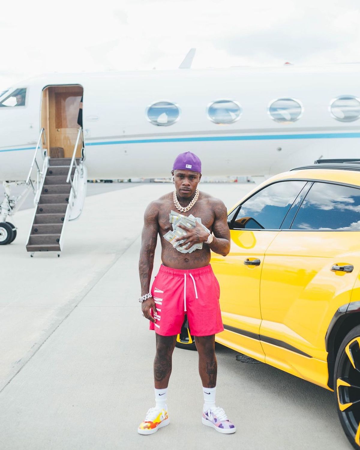 DaBaby Outfit from August 7, 2022 | WHAT’S ON THE STAR?