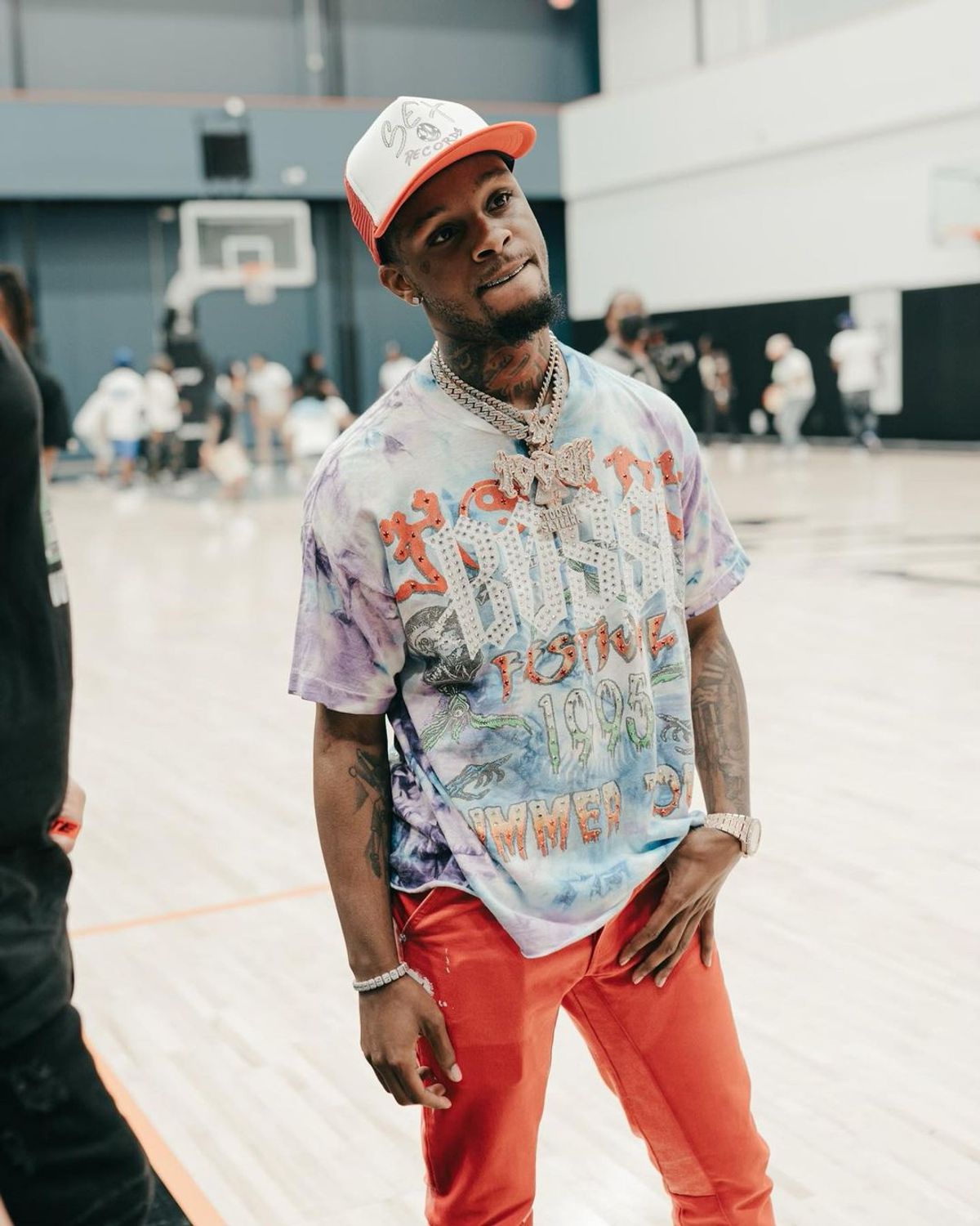 Toosii Outfit from August 7, 2022 | WHAT’S ON THE STAR?