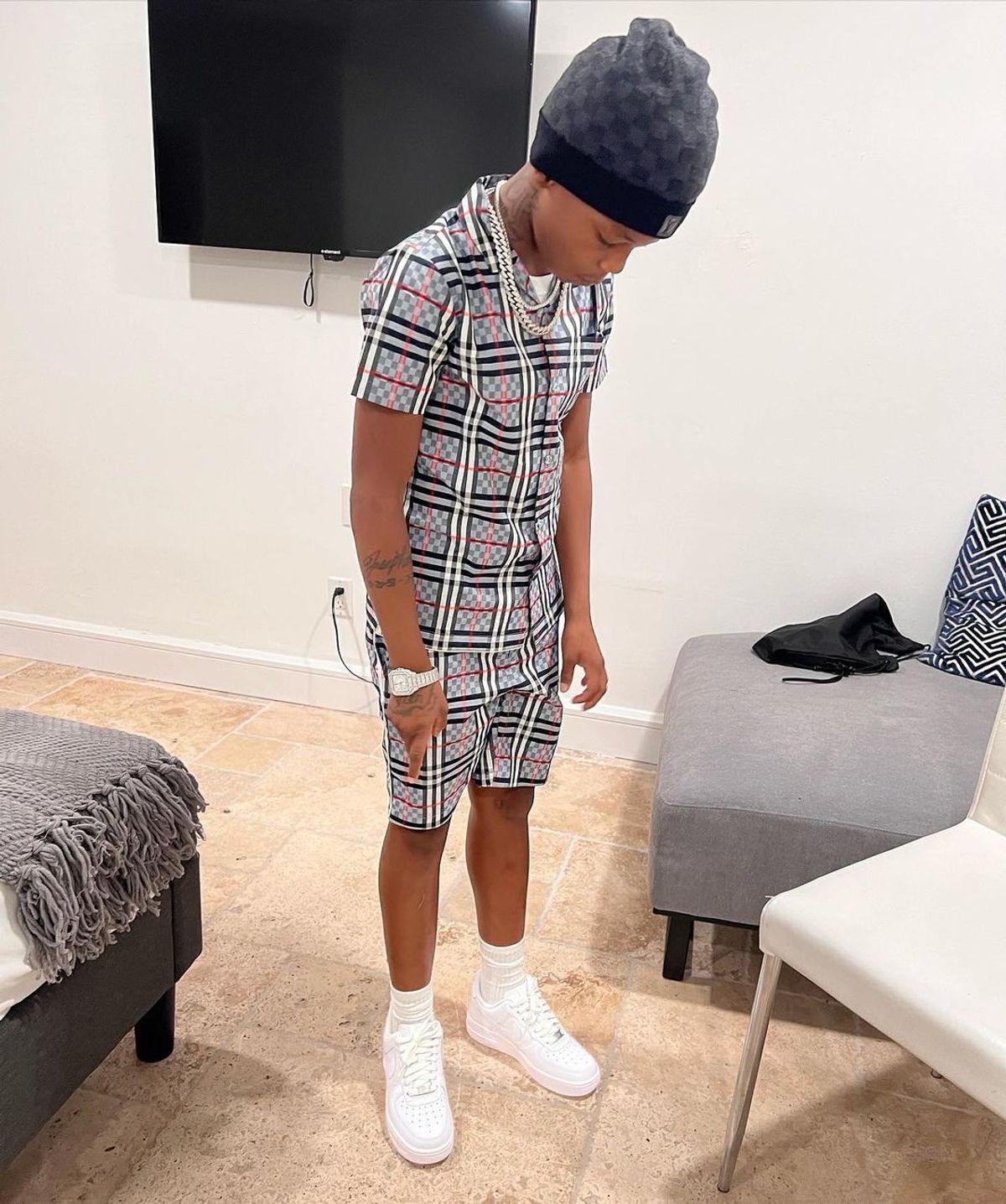 Lil 50 Outfit from June 15, 2022 | WHAT’S ON THE STAR?