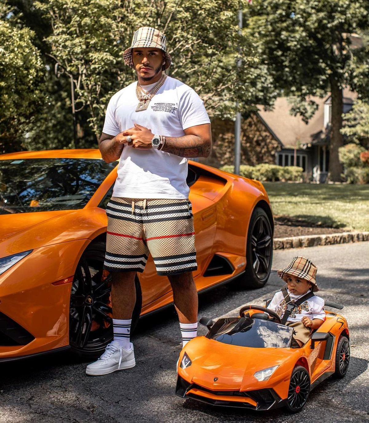 CJ Outfit from August 15, 2022 | WHAT’S ON THE STAR?