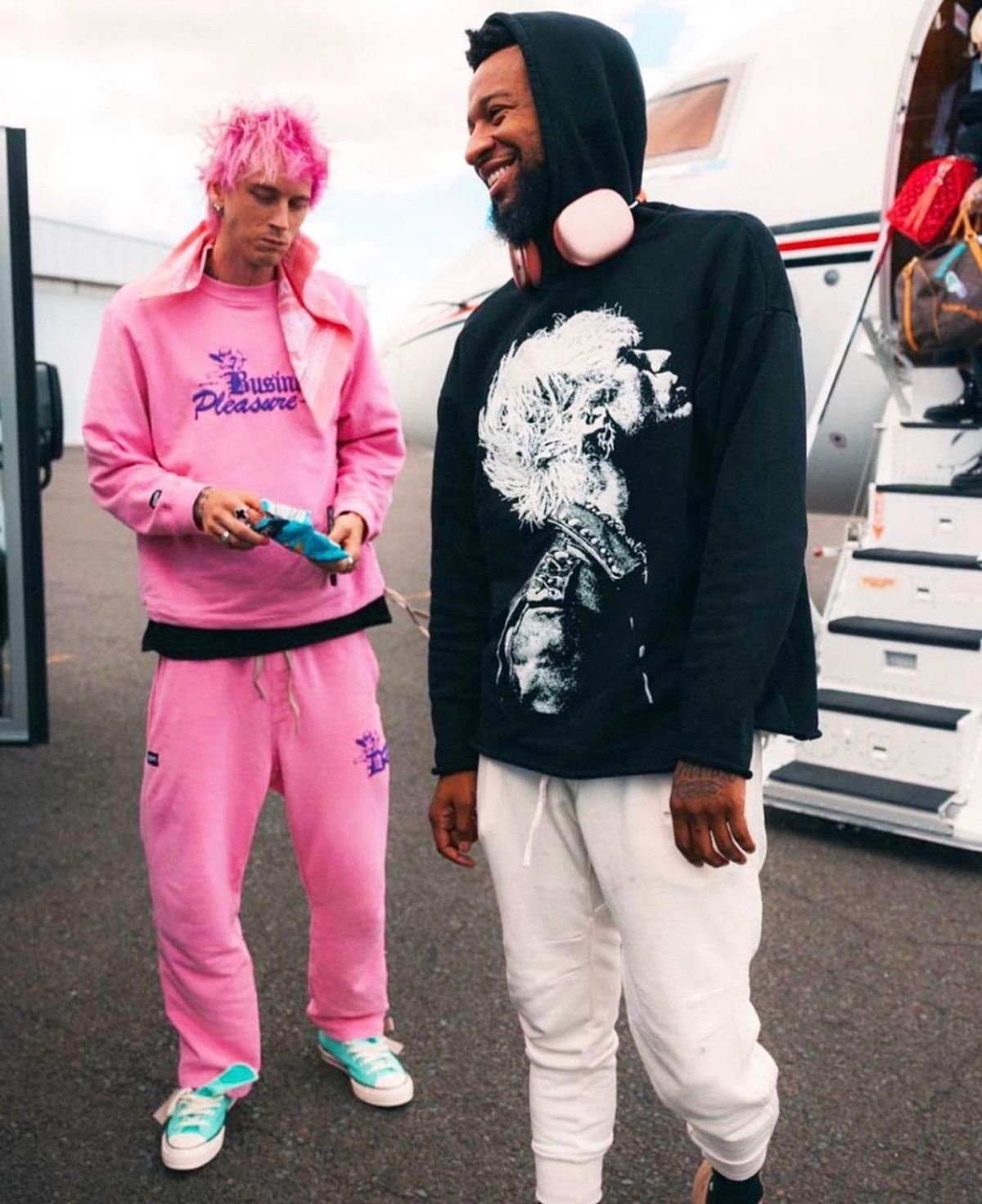 Machine Gun Kelly Outfit from June 15, 2022 | WHAT’S ON THE STAR?