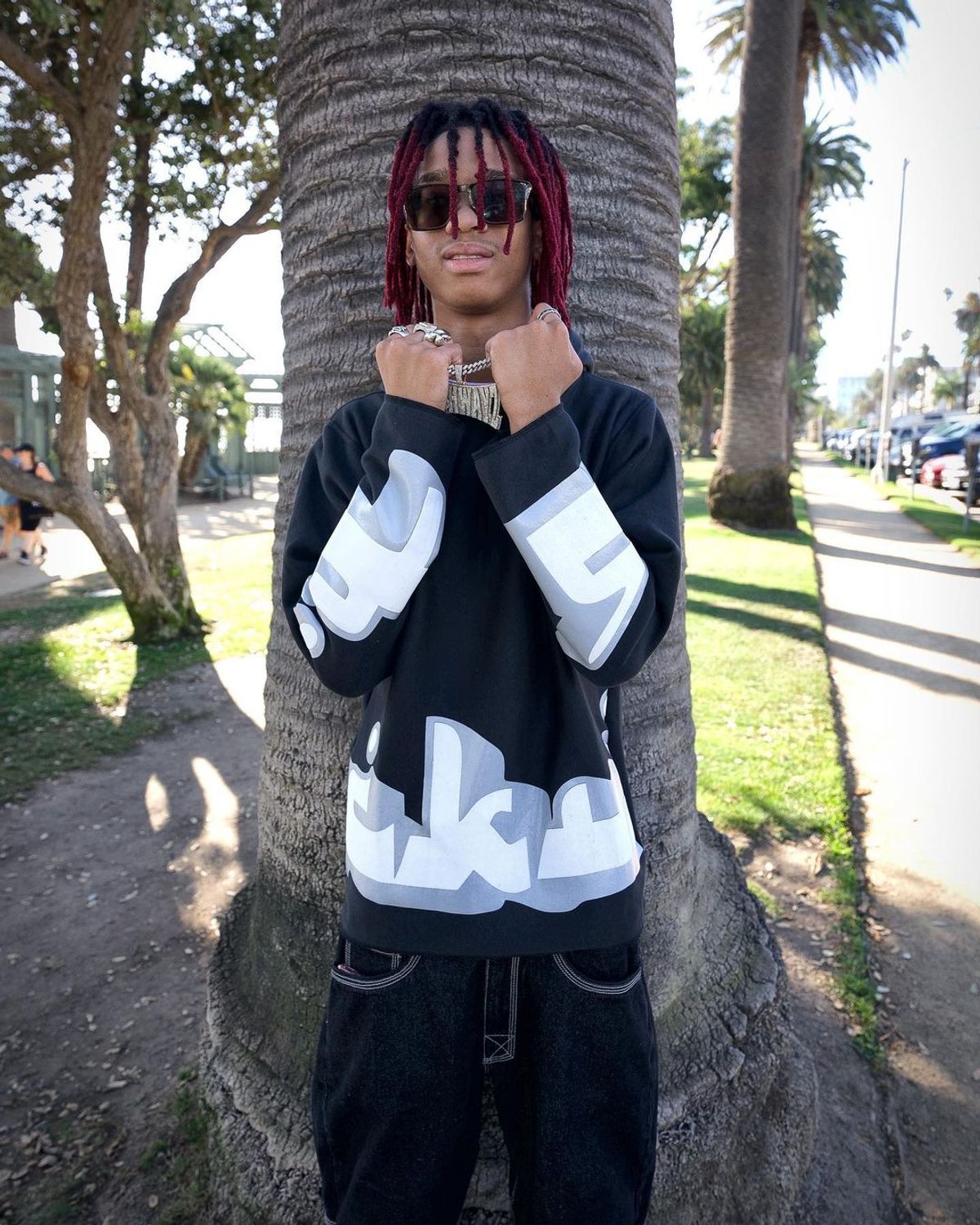 Kashdami Outfit from August 18, 2022 | WHAT’S ON THE STAR?