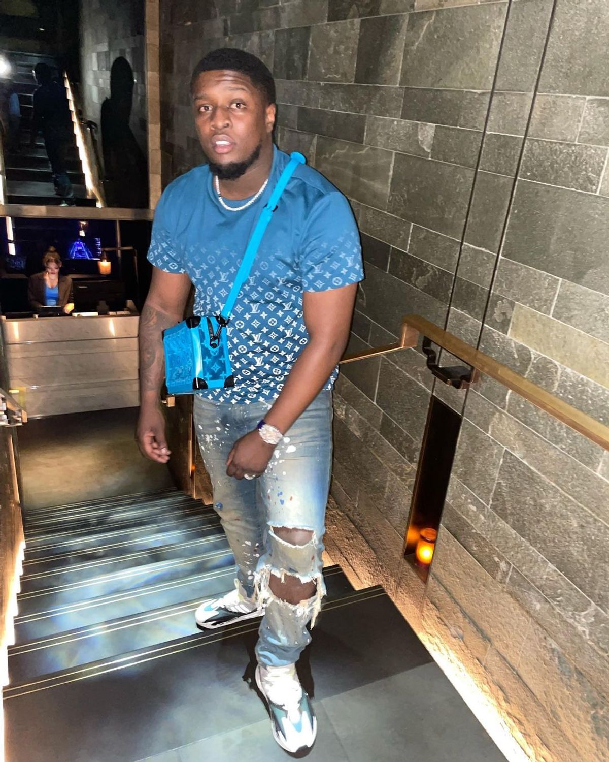 Swarmz Outfit from January 8, 2022 | WHAT’S ON THE STAR?