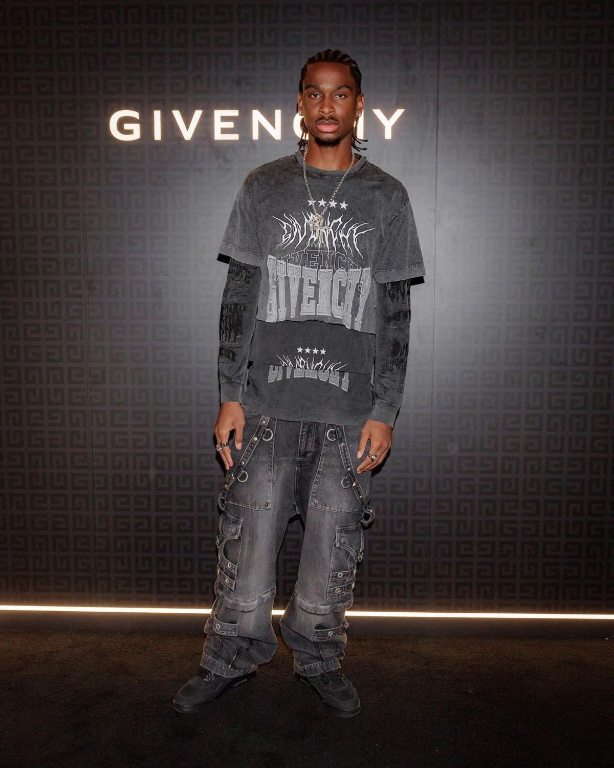 Shai Outfit from September 11, 2022 | WHAT’S ON THE STAR?