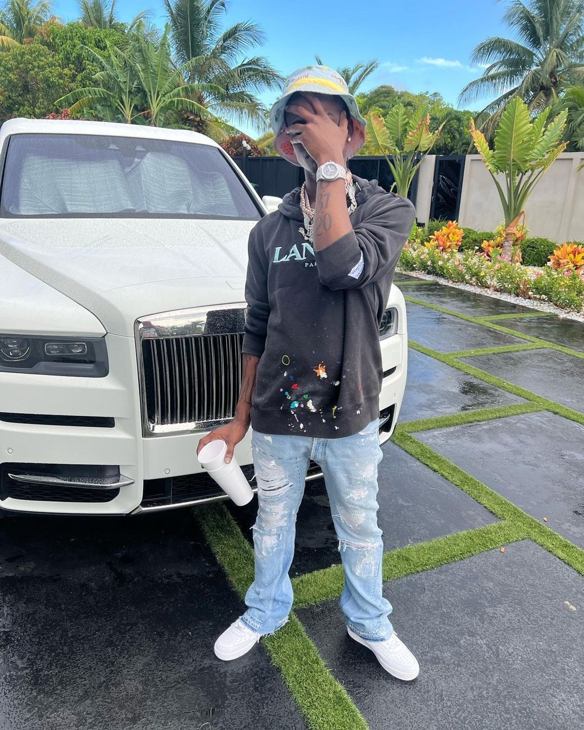 Lil Double 0 Outfit from September 24, 2022 | WHAT’S ON THE STAR?