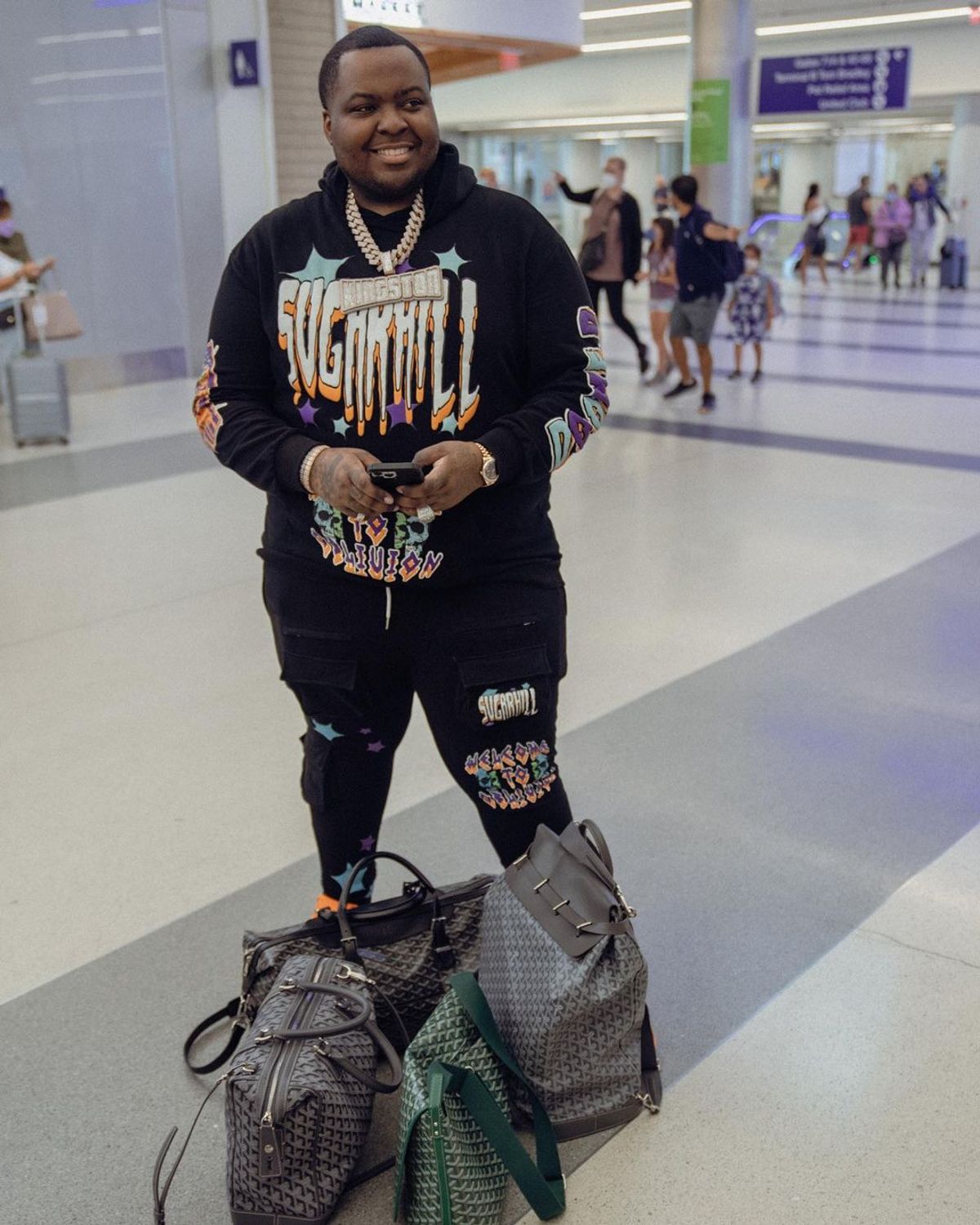 Sean Kingston Outfit from July 13, 2022 | WHAT’S ON THE STAR?