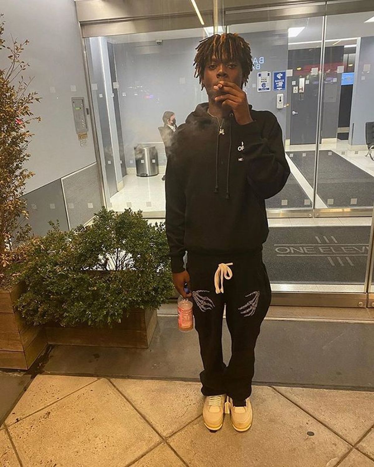 Pasto Flocco Outfit from October 24, 2020 | WHAT’S ON THE STAR?