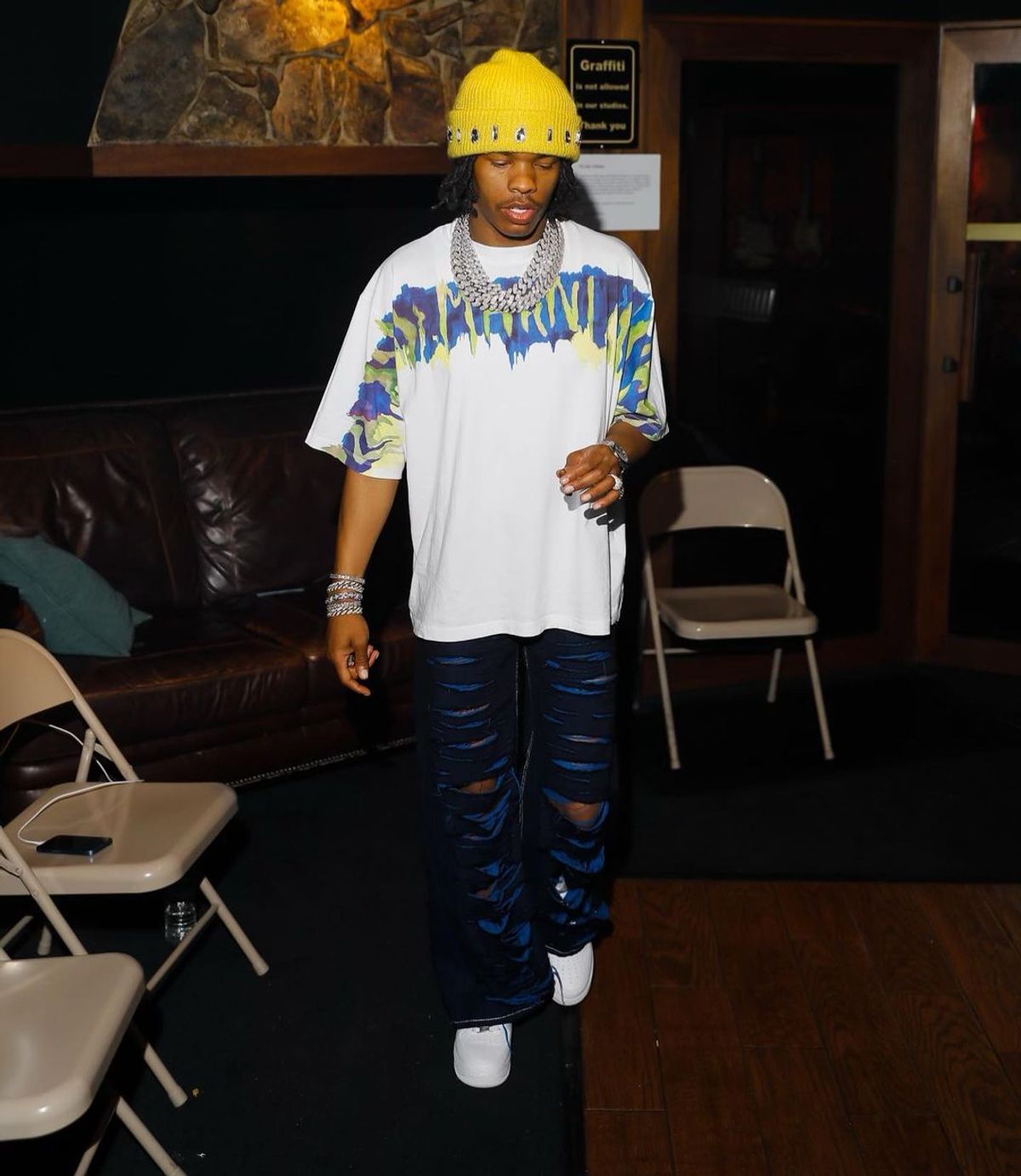 Lil Baby Outfit from October 5, 2022 | WHAT’S ON THE STAR?