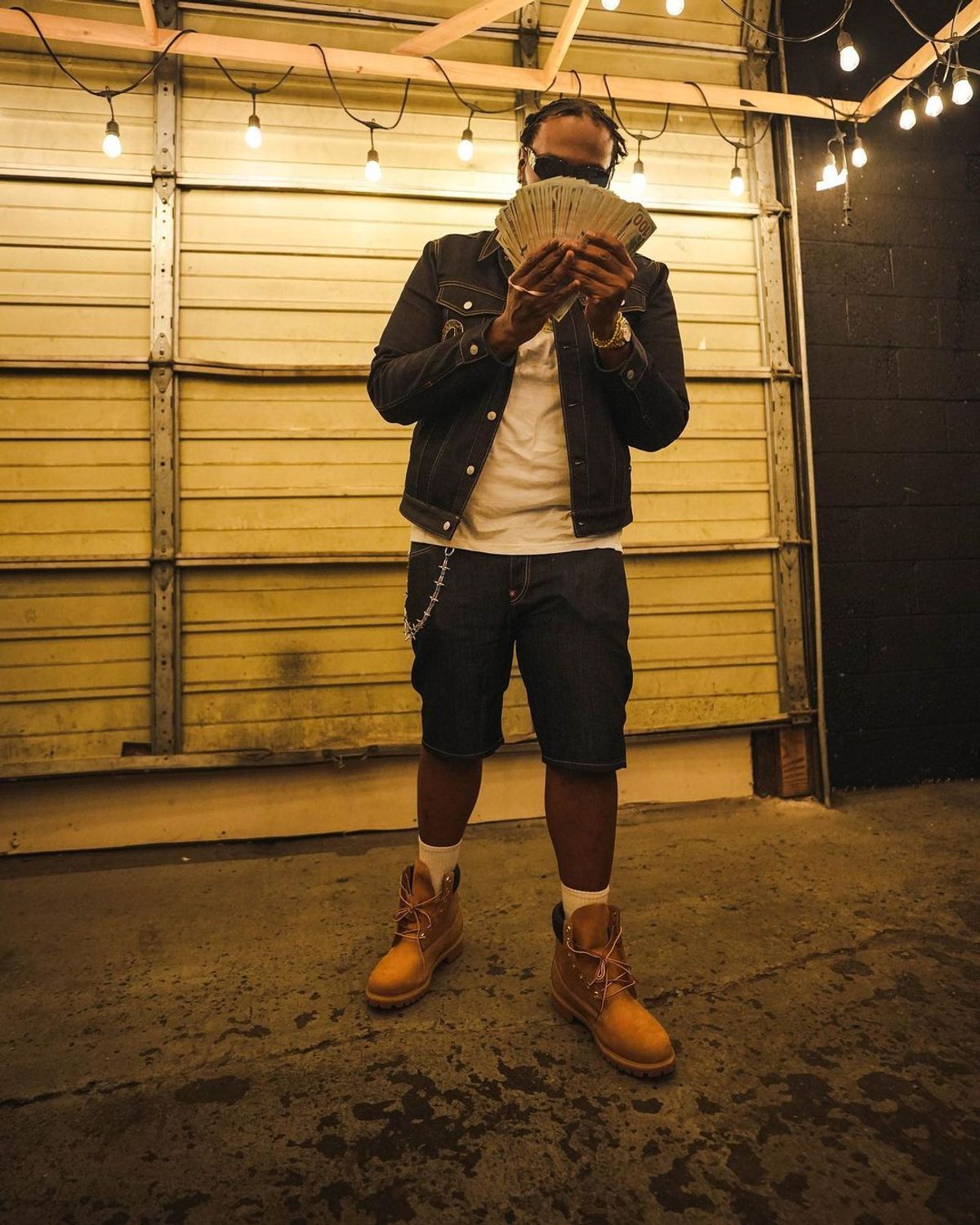 Peezy Outfit from September 18, 2022 | WHAT’S ON THE STAR?