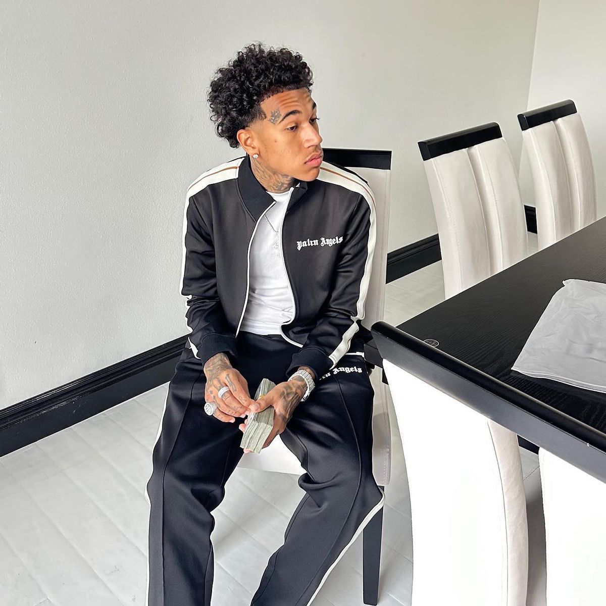 Jay Furr Outfit from October 3, 2022 | WHAT’S ON THE STAR?