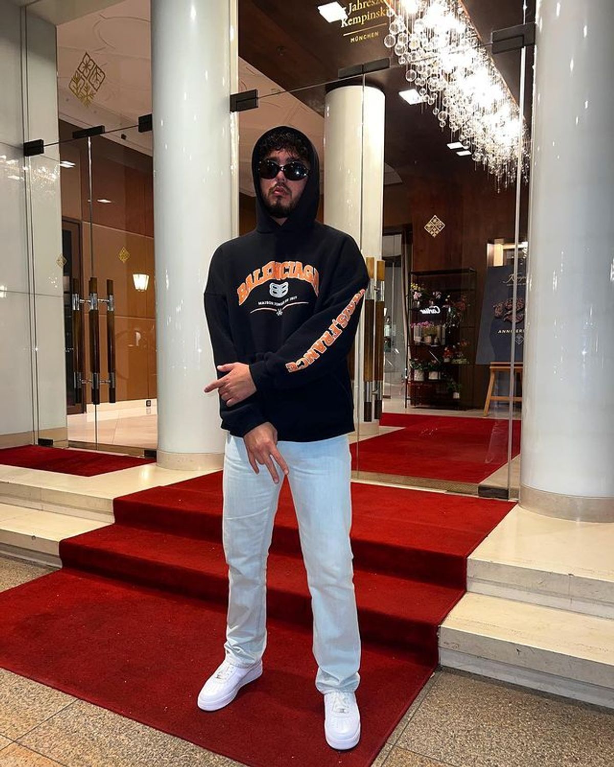 Kalim Outfit from September 7, 2022 | WHAT’S ON THE STAR?