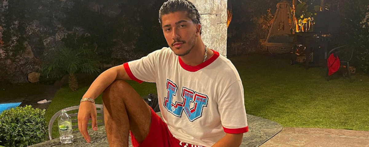 Mero: Outfits, Clothes, Style and Fashion | WHAT’S ON THE STAR?