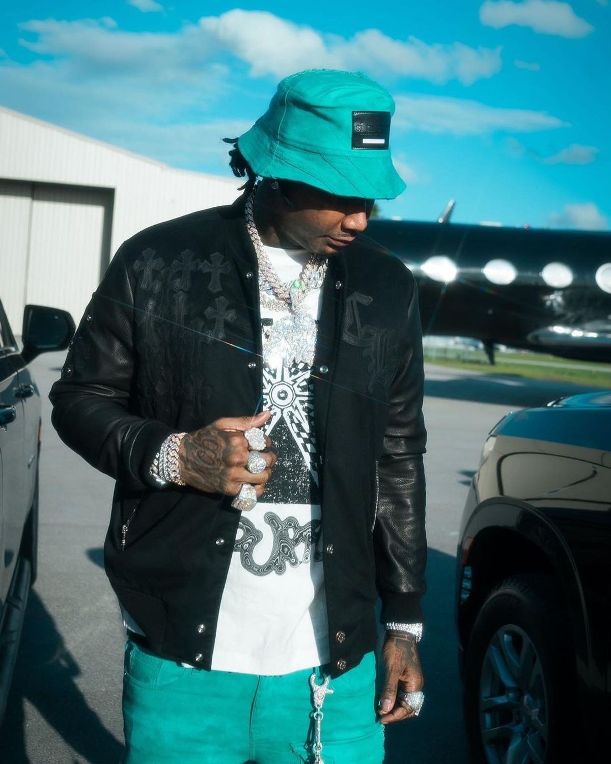 Moneybagg Yo Outfit from October 7, 2022 | WHAT’S ON THE STAR?