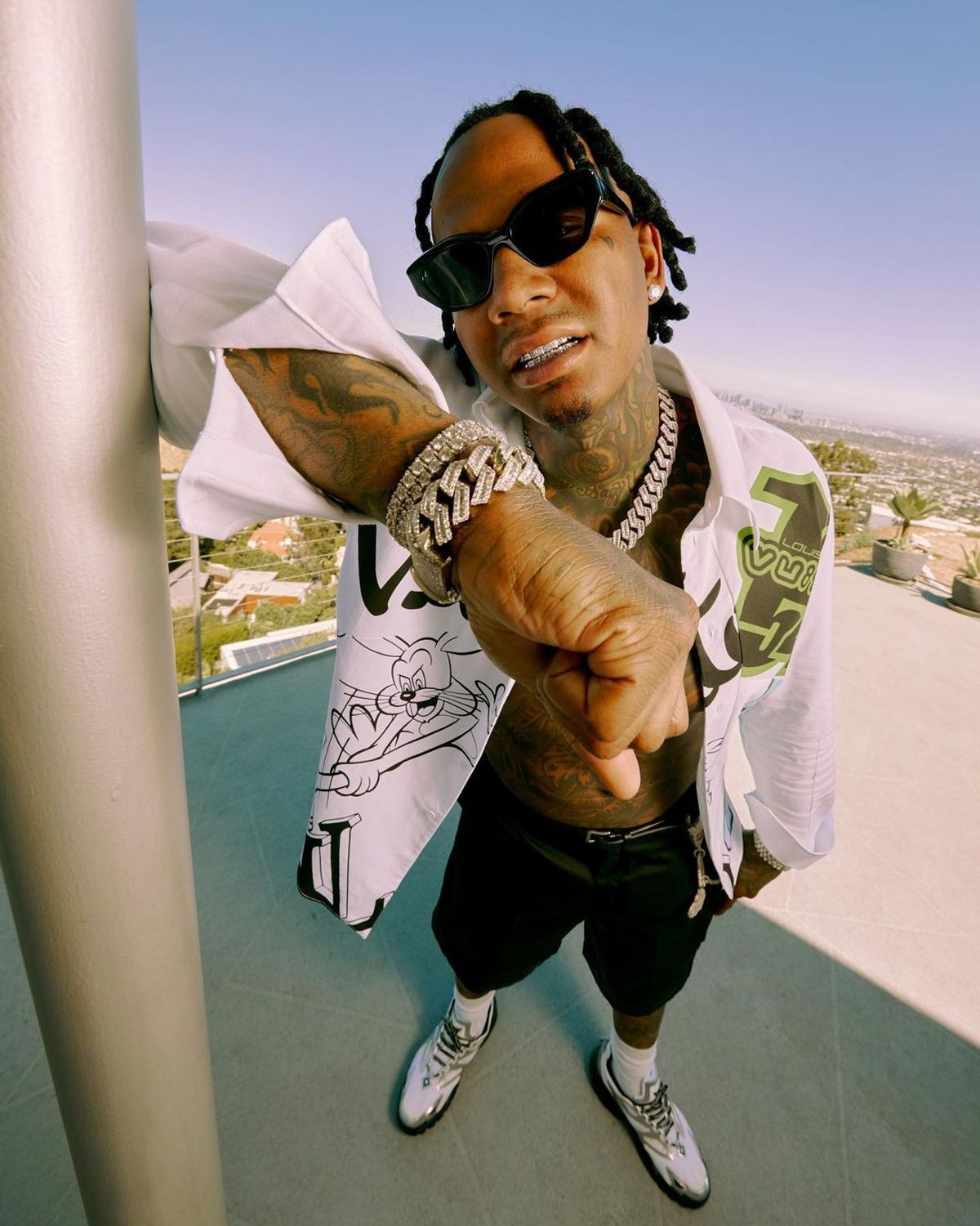 Moneybagg Yo Outfit from September 22, 2022 | WHAT’S ON THE STAR?