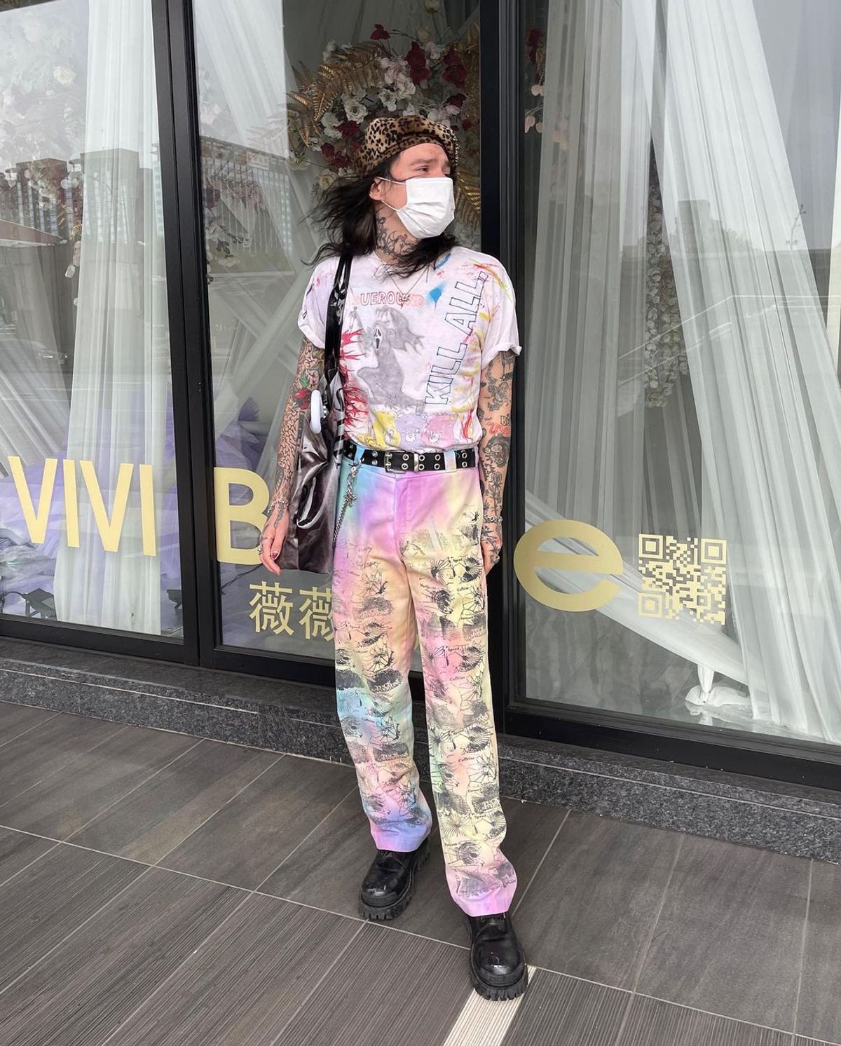 smrtdeath Outfit from September 22, 2022 | WHAT’S ON THE STAR?