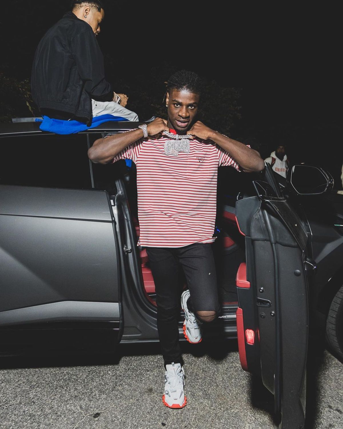 SleazyWorld Go Outfit from October 8, 2022 | WHAT’S ON THE STAR?