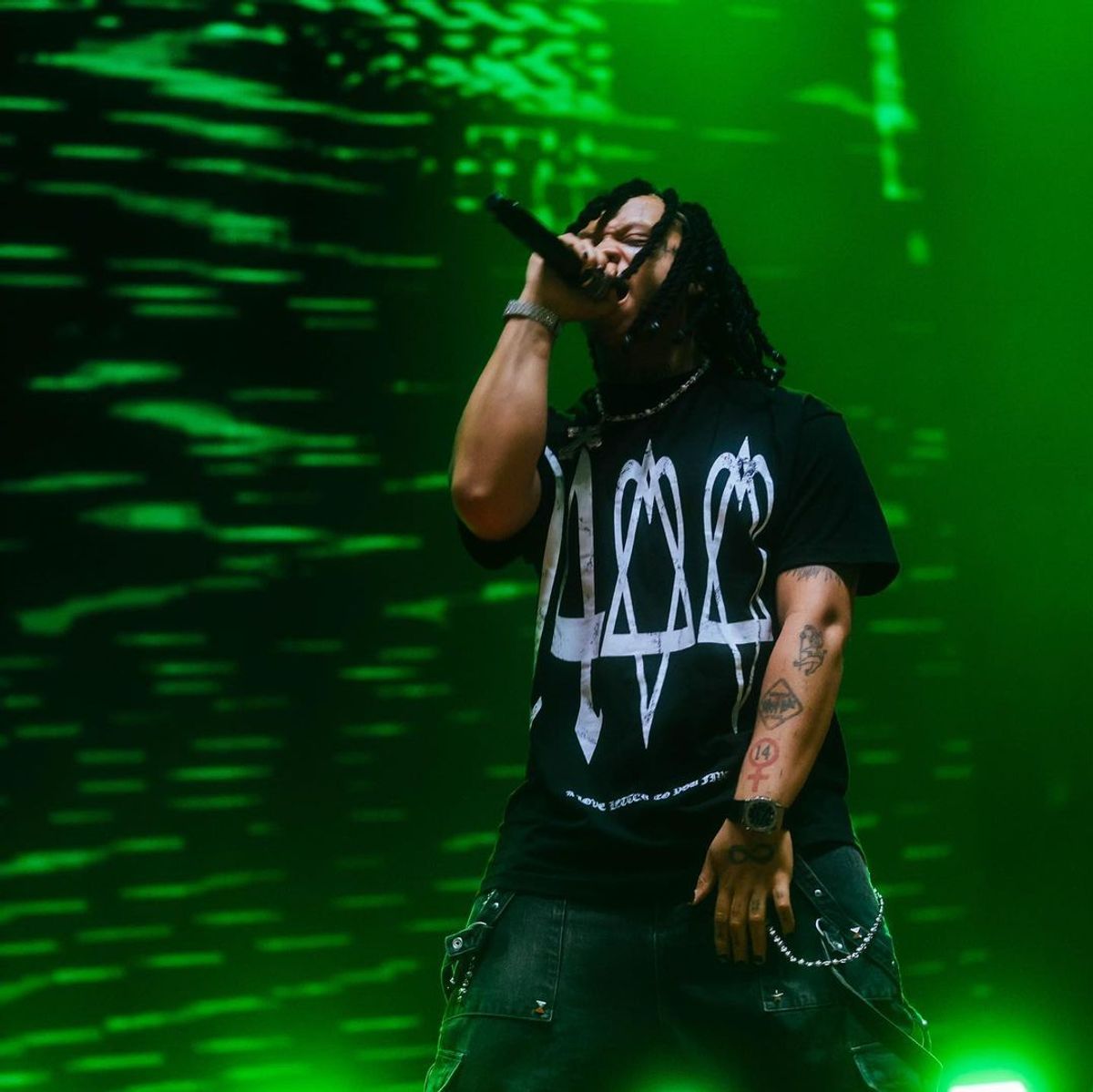 Trippie Redd Outfit from August 30, 2022 | WHAT’S ON THE STAR?