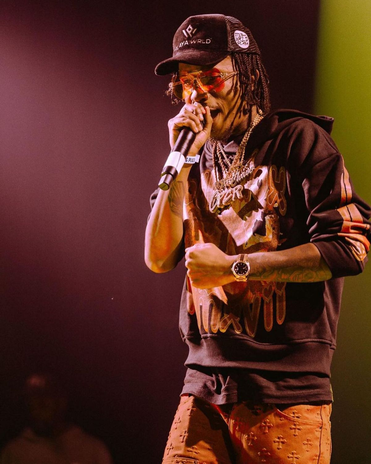 Chavo Outfit from October 8, 2022 | WHAT’S ON THE STAR?