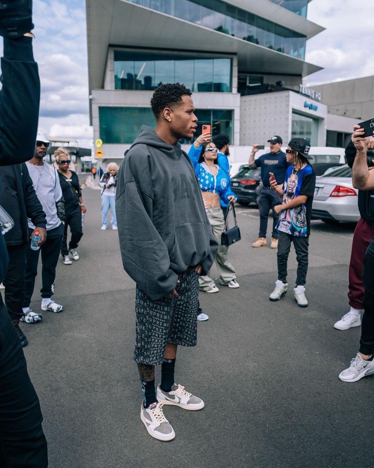 Devin Haney Outfit from October 12, 2022 | WHAT’S ON THE STAR?