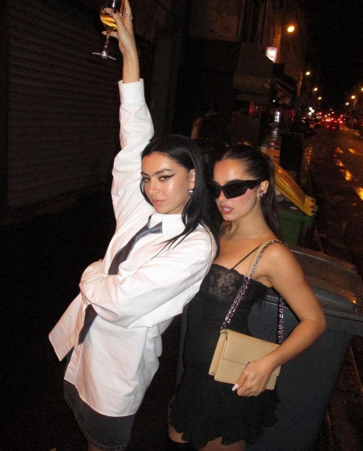 Addison Rae Outfit from September 30, 2022 | WHAT’S ON THE STAR?