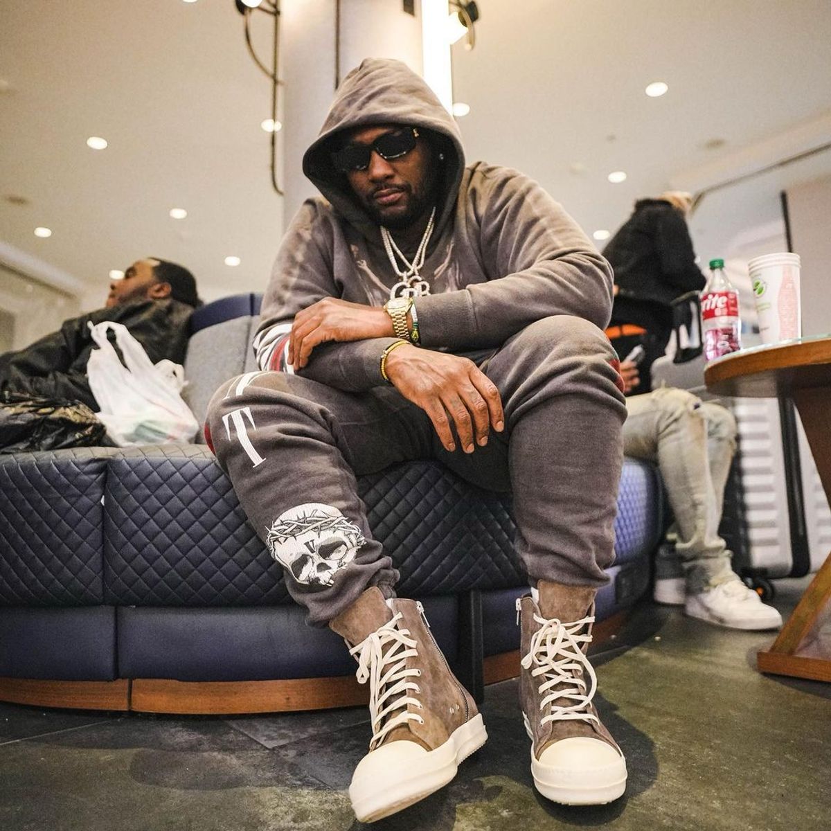 Peezy Outfit from October 22, 2022 | WHAT’S ON THE STAR?