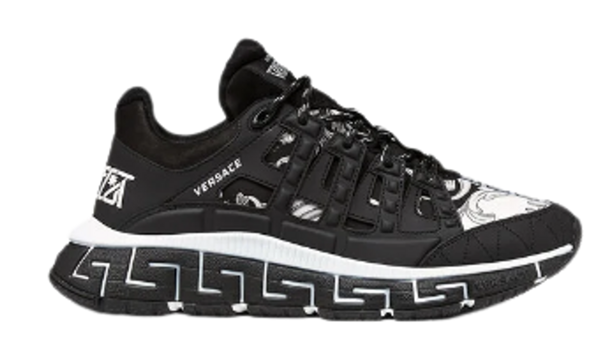Versace Trigreca Black Sneakers | WHAT’S ON THE STAR?