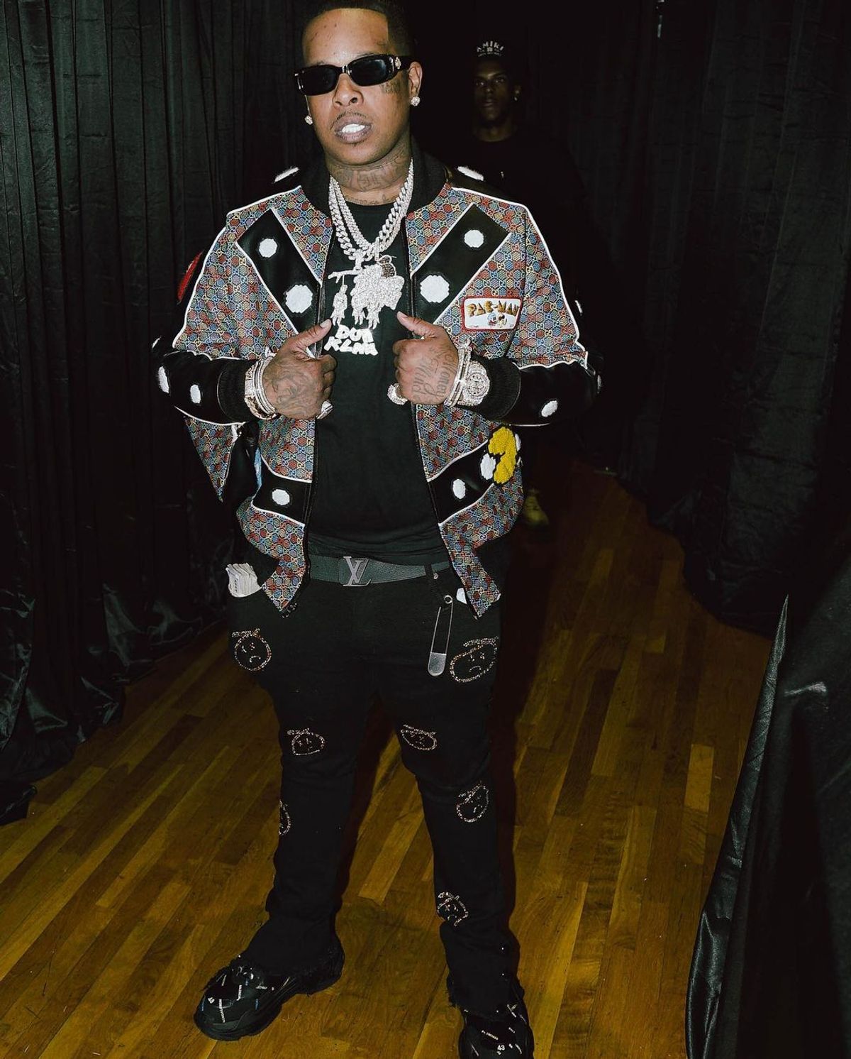 Finesse2tymes Outfit from October 27, 2022 | WHAT’S ON THE STAR?