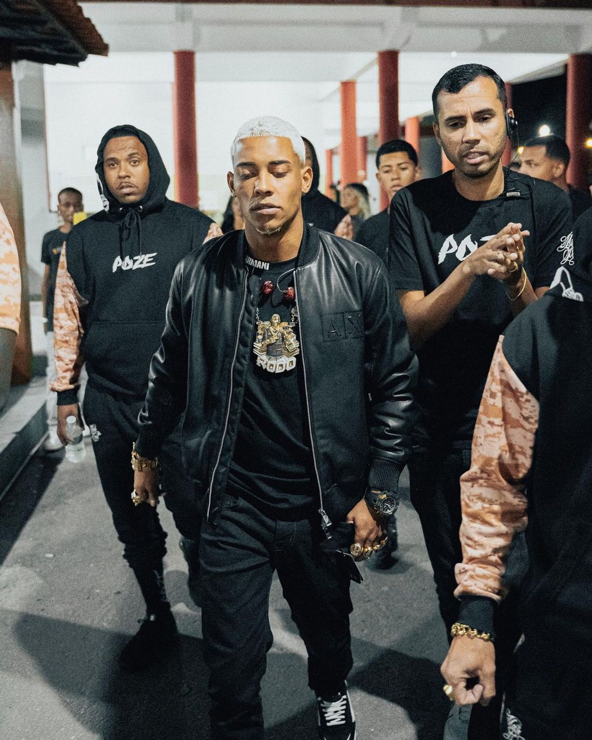 Poze Do Rondo Outfit from September 26, 2022 | WHAT’S ON THE STAR?