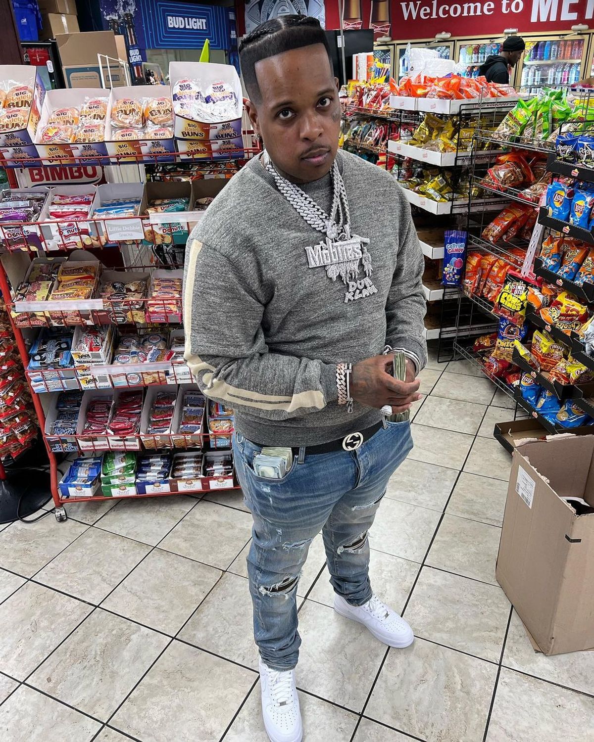 Finesse2tymes Outfit from October 29, 2022 | WHAT’S ON THE STAR?