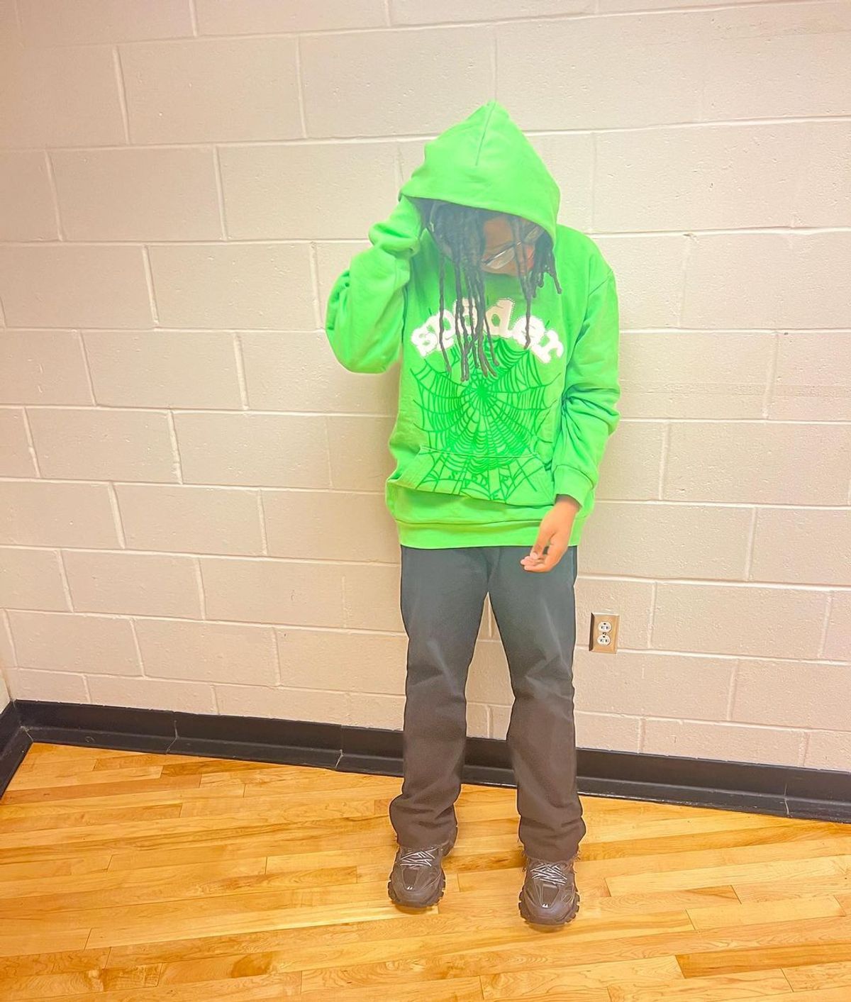 Maajins Outfit from November 3, 2022 | WHAT’S ON THE STAR?