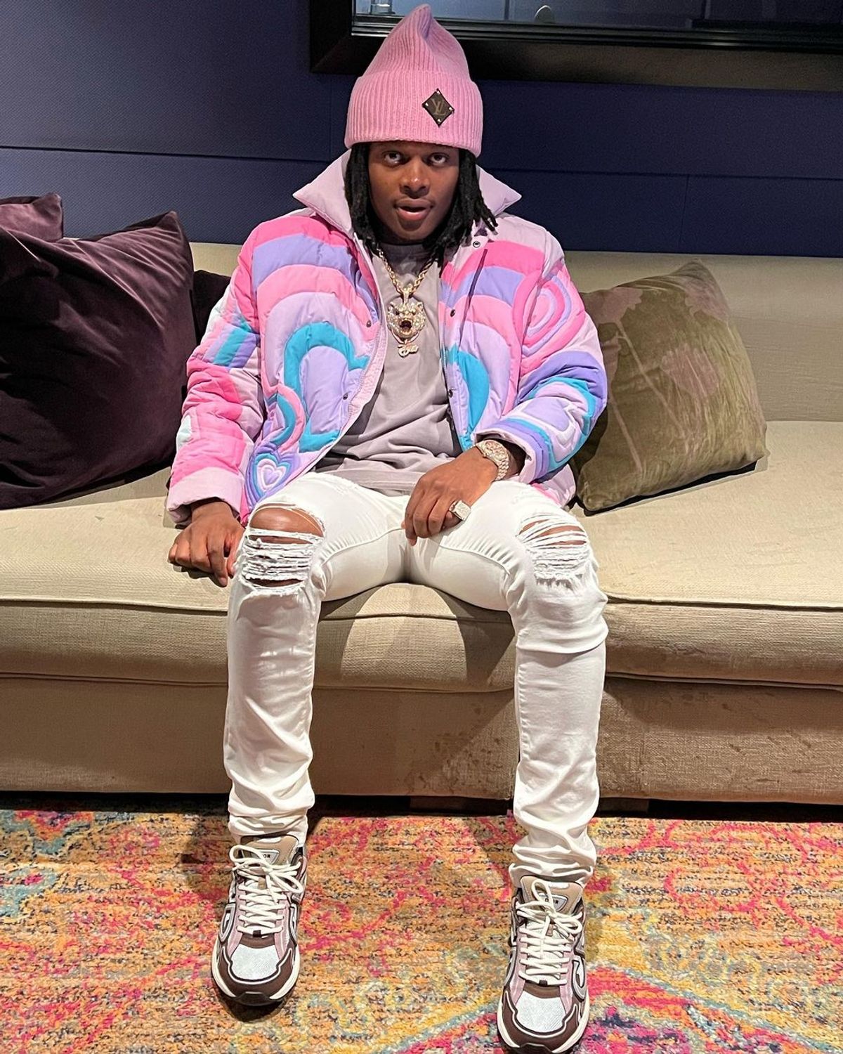 Booka 600 Outfit from November 3, 2022 | WHAT’S ON THE STAR?