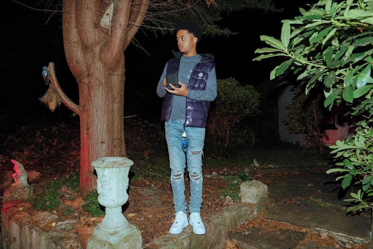 Loski Outfit from October 18, 2022 | WHAT’S ON THE STAR?