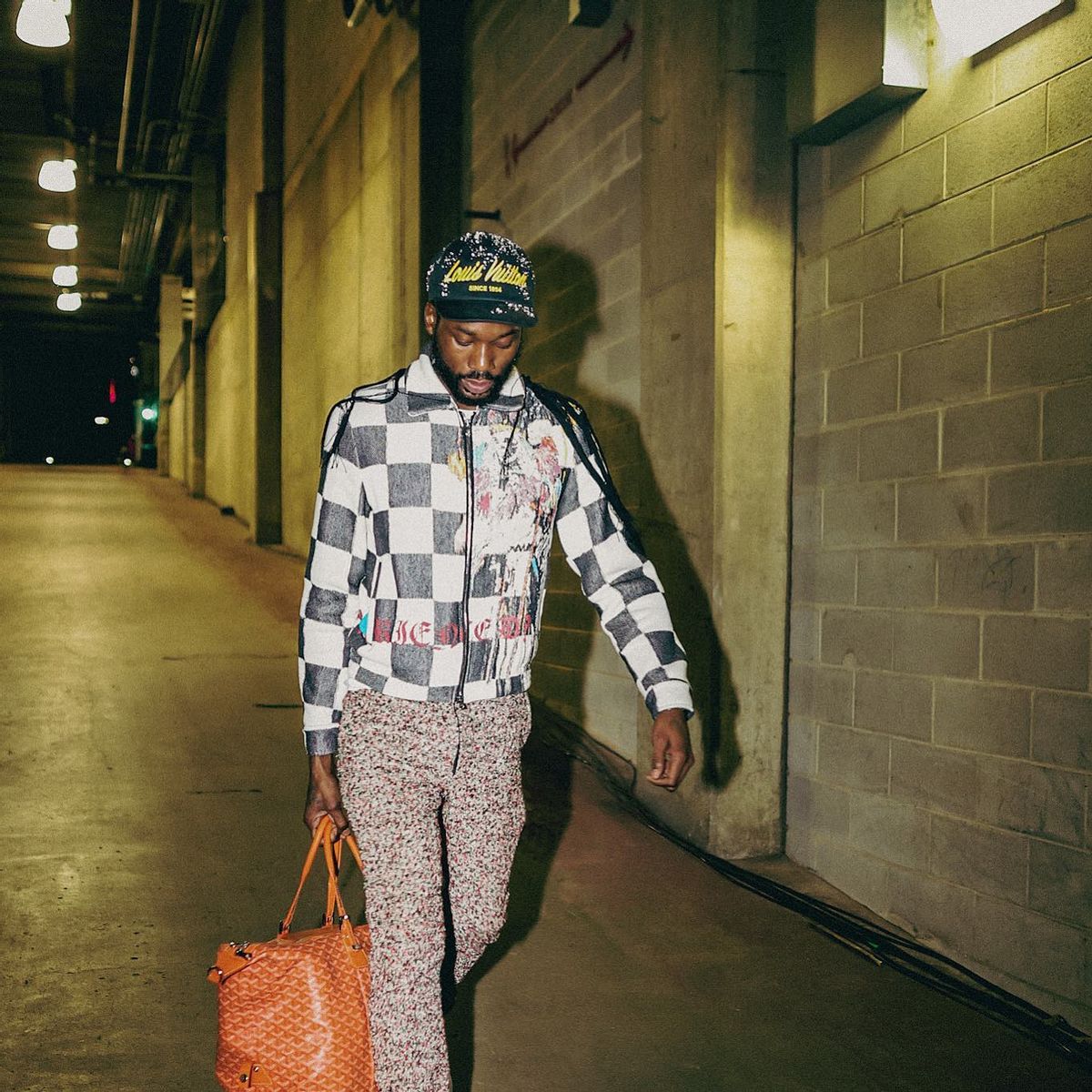 Meek Mill Outfit from November 5, 2022 | WHAT’S ON THE STAR?