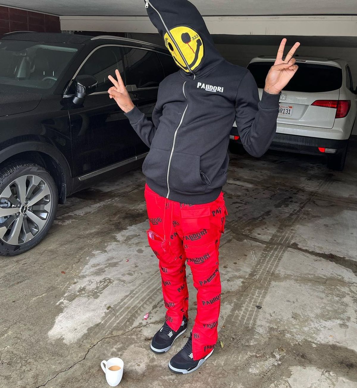 Famous Dex Outfit from November 7, 2022 | WHAT’S ON THE STAR?