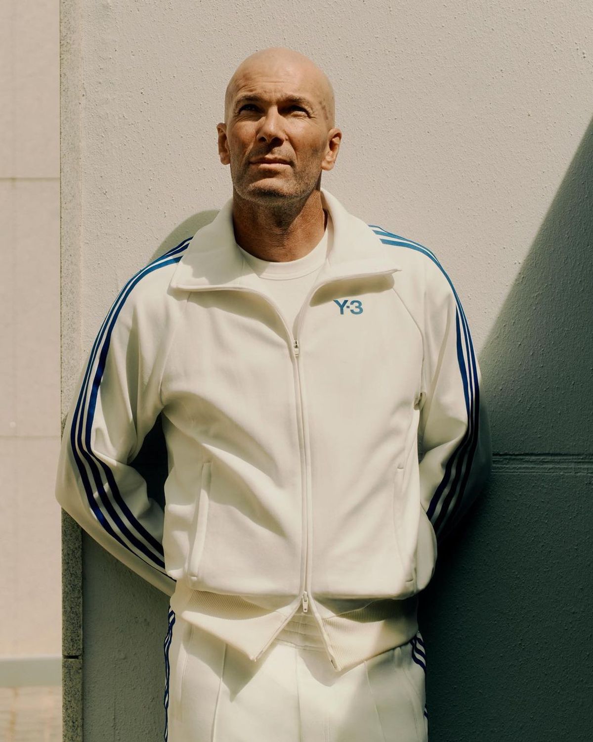 Zinedine Zidane Outfit from November 7, 2022 | WHAT’S ON THE STAR?