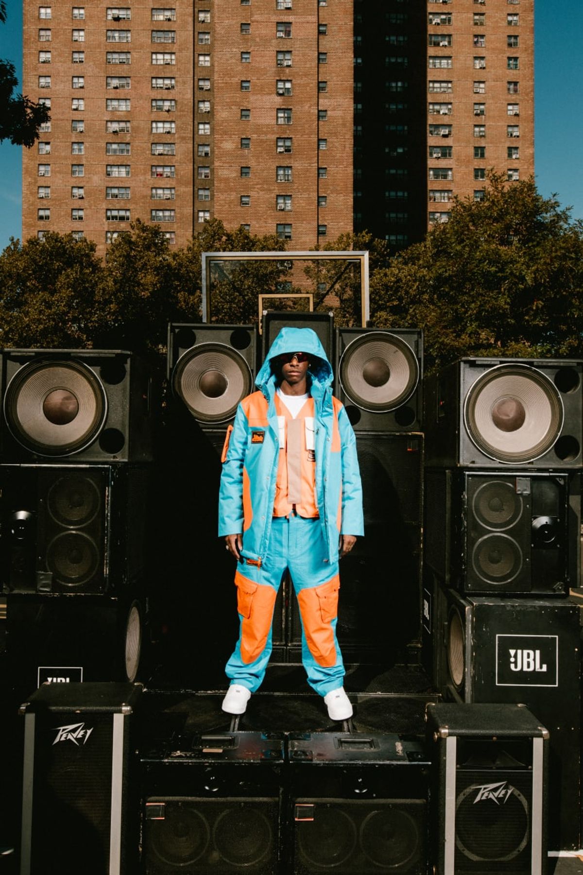 Bloody Osiris Outfit from November 10, 2022 | WHAT’S ON THE STAR?